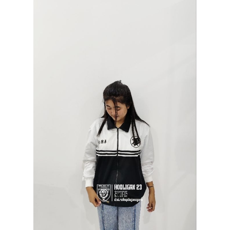 Jual Jaket tracktop ikspi kera sakti putih hitam | Shopee Indonesia