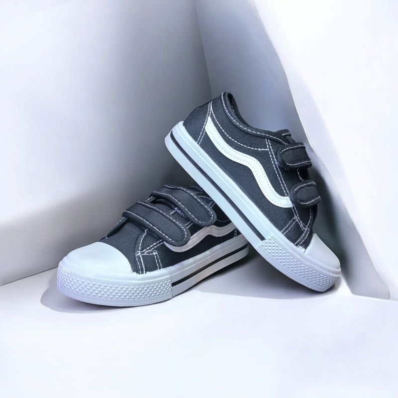 Jual sepatu sekolah Nb perekat/velcro NEW hitam sol putih model ...