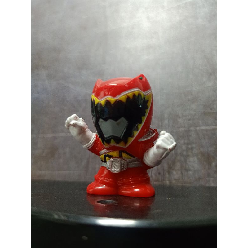 Jual Figure Vinyl Super Sentai Red Character Kyoryuger Red Chibi ...