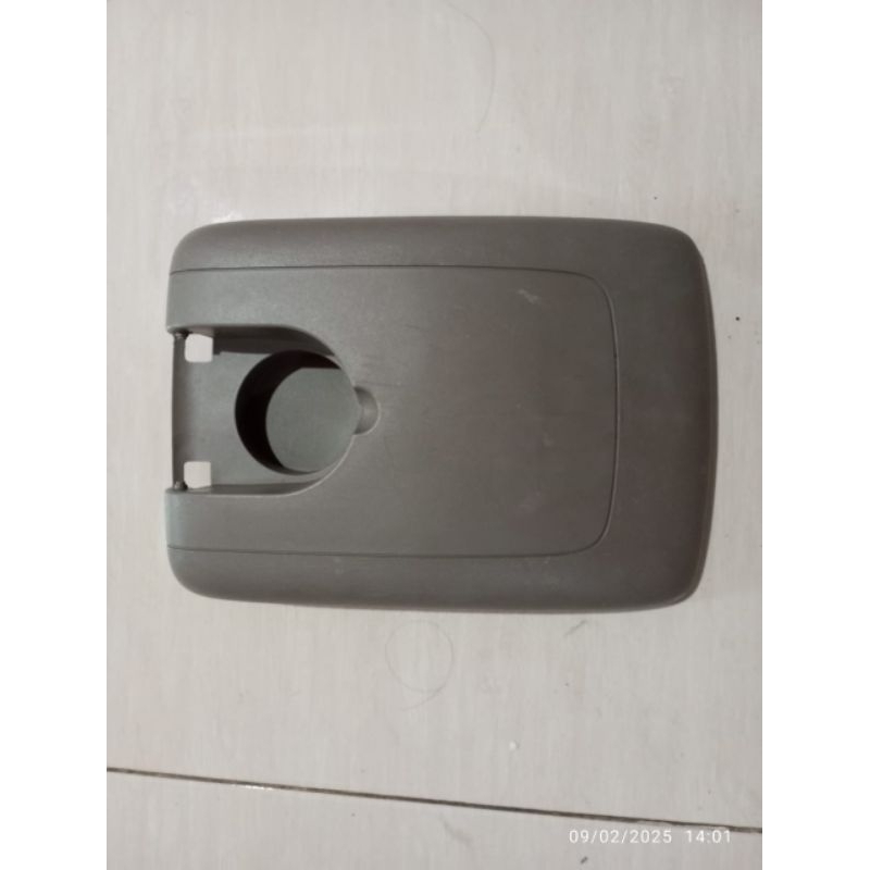 Jual tutup consul box kijang kapsul orginal toyota copotan | Shopee ...