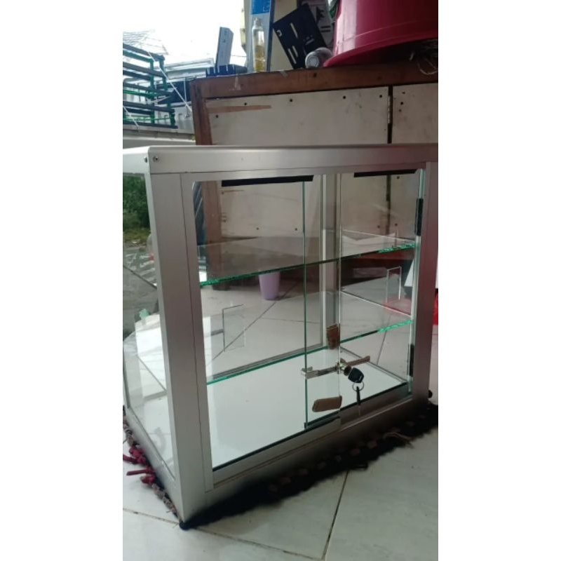 Jual etalase aluminium etalase rokok L25 P50 T50 berikut kunci | Shopee ...