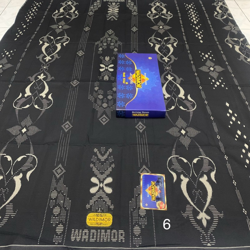 Jual Sarung Tenun Wadimor Motif Bali Balimoon Staria Silk Exclusive ...