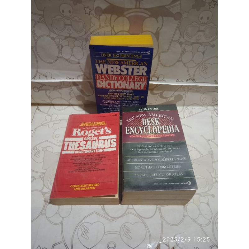 Jual buku ASIAWEEK PRESENTS THE DESK REFERENCE SET paket 3 buku ...