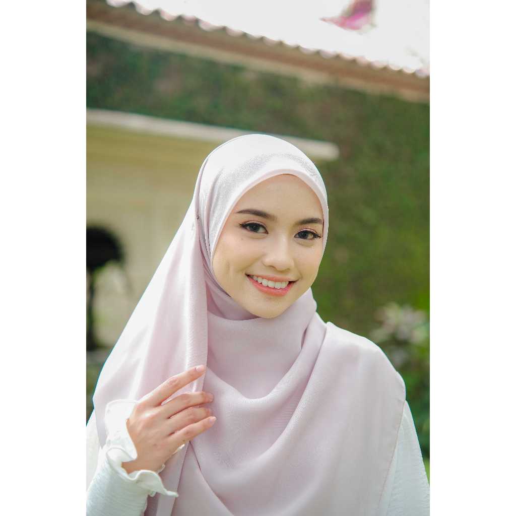Jual Hijab Segi Empat Malay Scarf - By Mondara | Shopee Indonesia