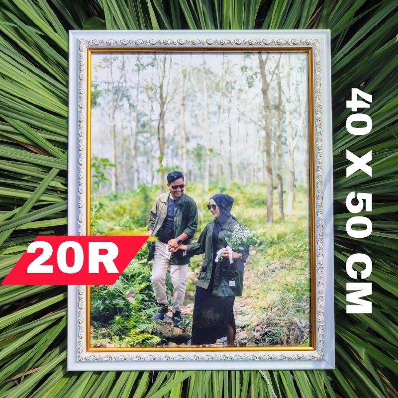 Jual BINGKAI 20R (40X50) / BINGKAI FOTO 20R UKIR PUTIH LIS GOLD ...