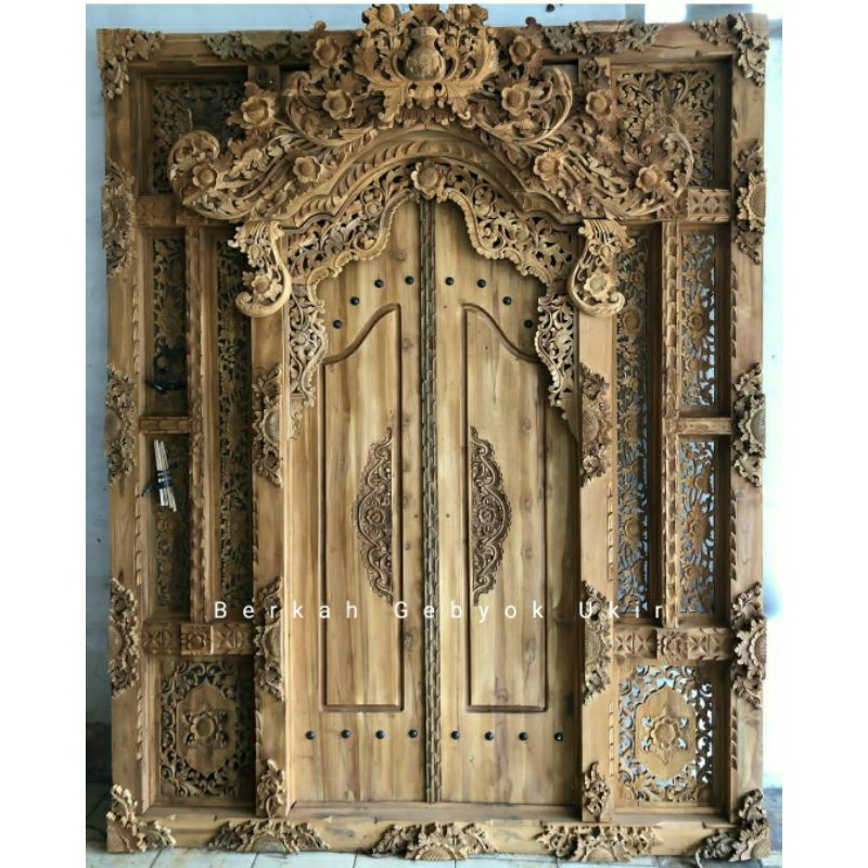 Jual Pintu gebyok style bali/pintu gebyok bali ful kayu jati ukir ...
