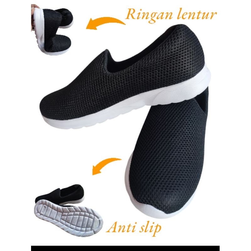 Jual Sepatu Hitam Pria Kanvas Sneakers pria wanita running olahraga ...