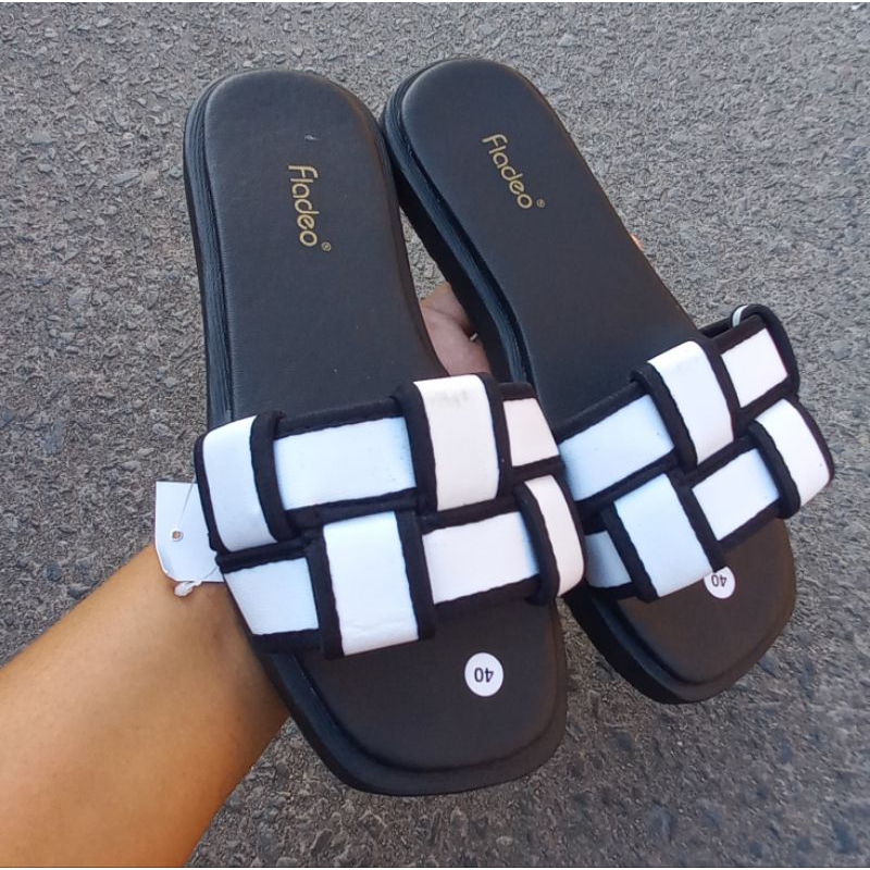 Jual sandak teplek cewek model baru kekinian//sandal trendi//sandak ...