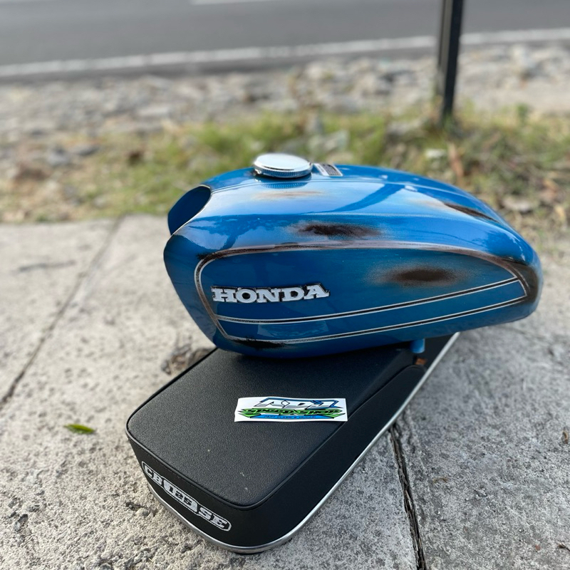 Jual TANGKI CB125 biru bladus set JOK 9cm set tutup tangki slim satu ...