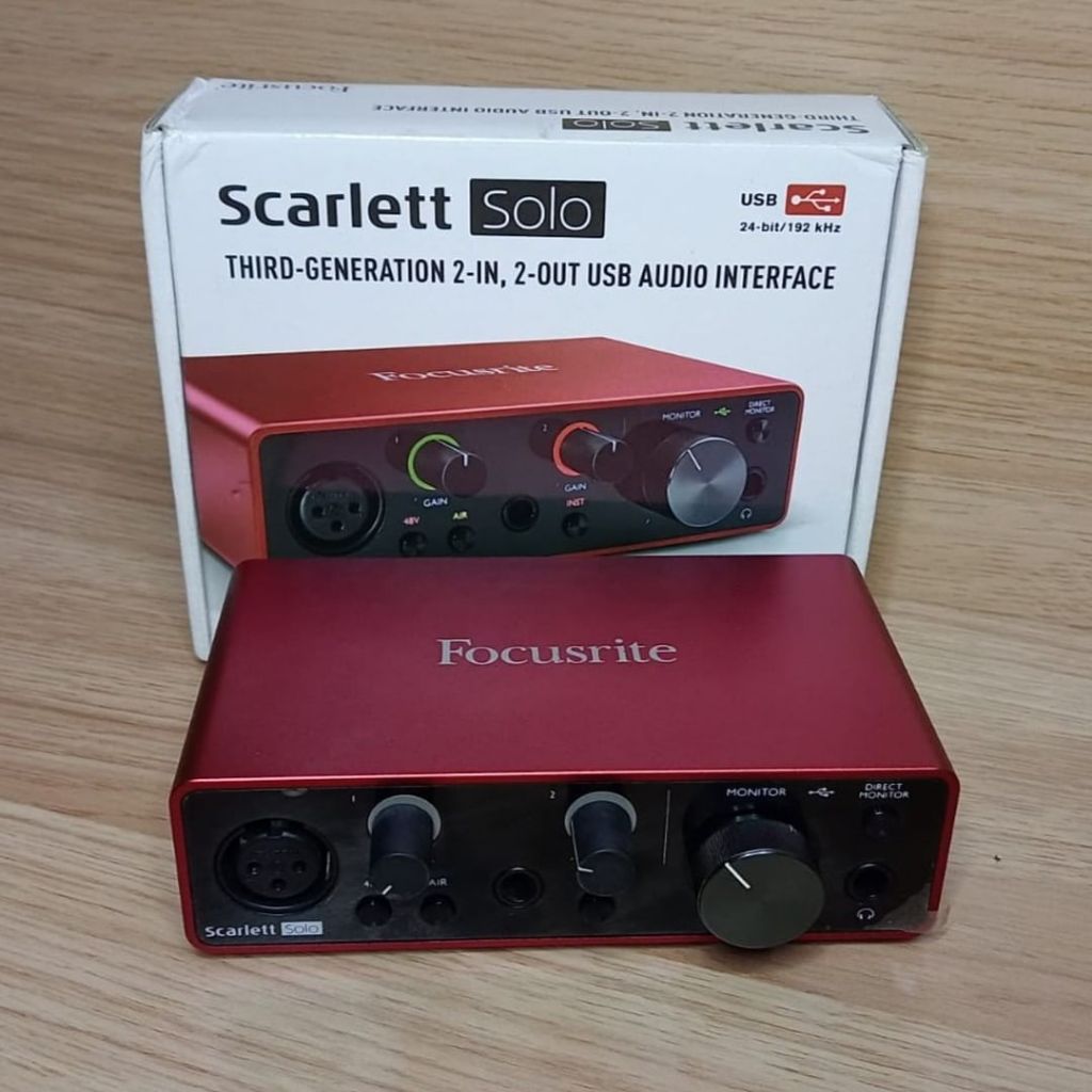 Jual Soundcard Focusrite Scarlett Solo Third Generation | Shopee Indonesia
