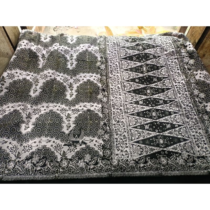 Jual SARUNG BATIK LAR GURDA ORIGINAL MOTIF KELENGAN 0121 / SARUNG KANG ...