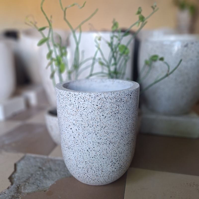 Jual Pot Terazzo Marmer Kapsul Indoor Outdoor estetik | Shopee Indonesia