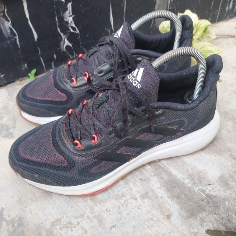 Jual sepatu running second merk adidas size 40,5(25,5cm) | Shopee Indonesia