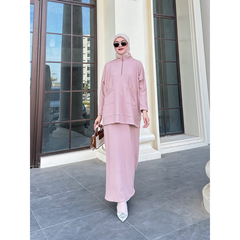 Jual One Set Rok Knit Batwing Premium Sporty Bahan soft knit premium ...