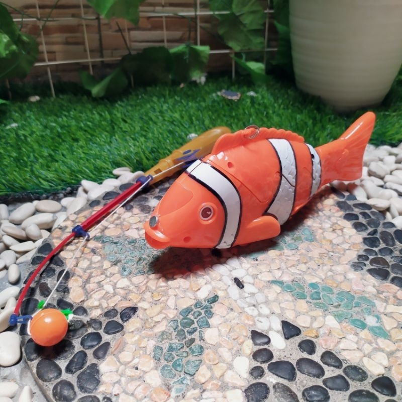 Jual Mainan anak ikan finding Nemo LED bisa berjalan dan bersuara ...