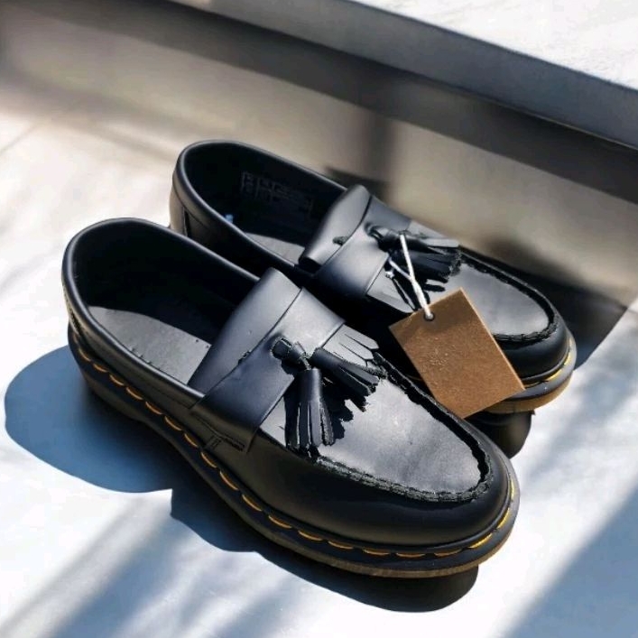 Jual Sepatu Loafers Docmar Adrian Tassel yellow stitch | Shopee Indonesia