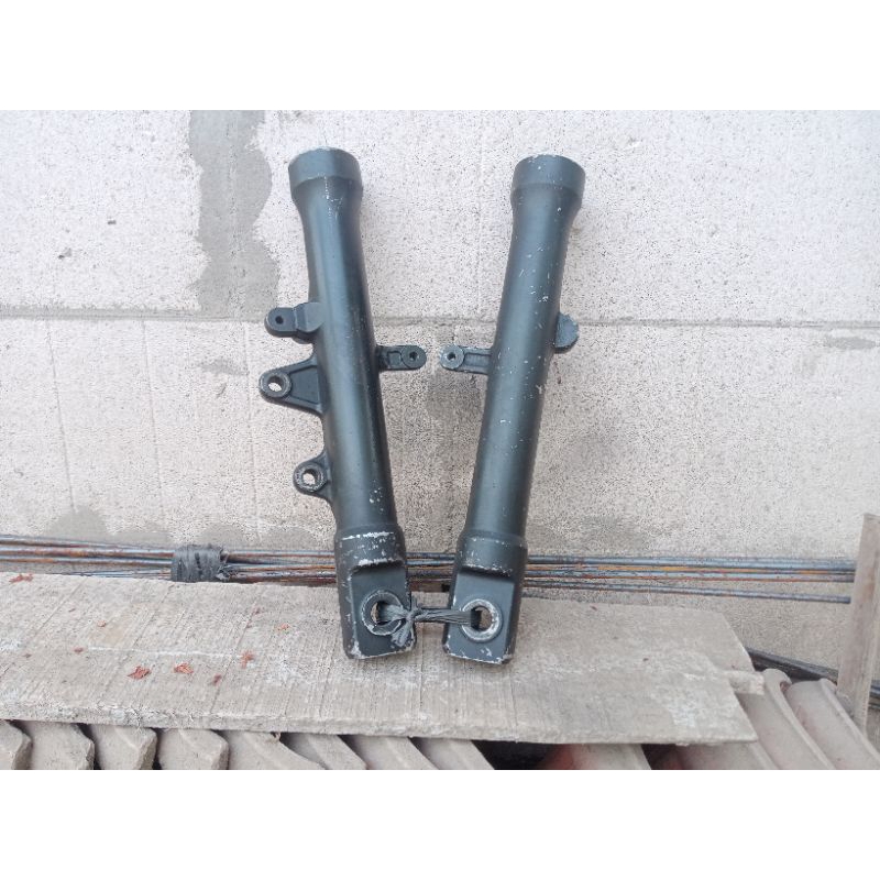 Jual bottom shock r15 kanan kiri bottom r15 kanan kiri original ...