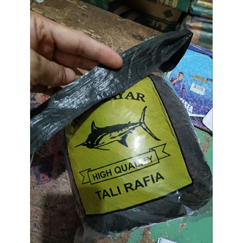 Jual TALI RAFIA BAL/ TALI PLASTIK HITAM ( 1BAL = 15 BUAH ) | Shopee ...