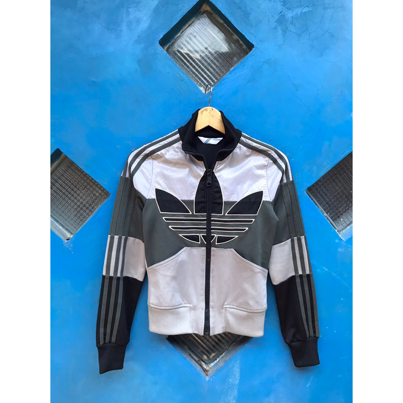 Jual tracktop adidas | Shopee Indonesia