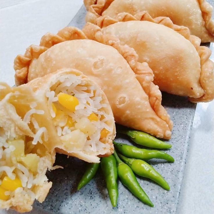 Jual PASTEL ROGUT/KUE BASAH/JAJAN PASAR TRADISIONAL | Shopee Indonesia