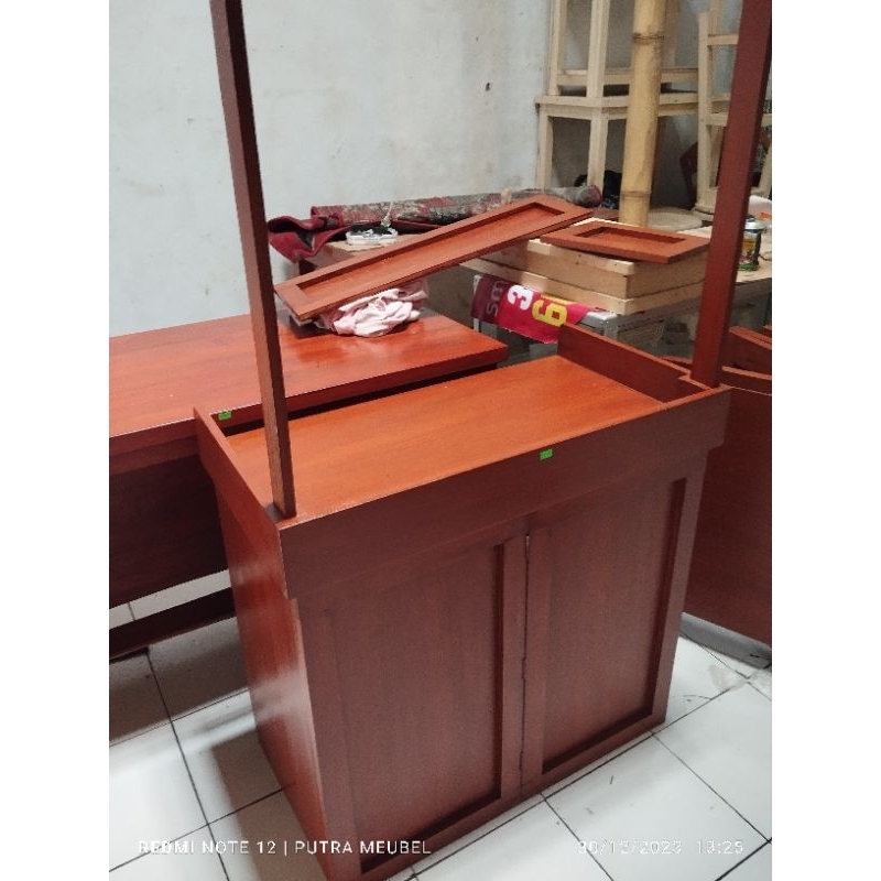 Jual Meja Booth Portable / Meja Dagang Lipat Full Kayu Sudah di Plitur ...