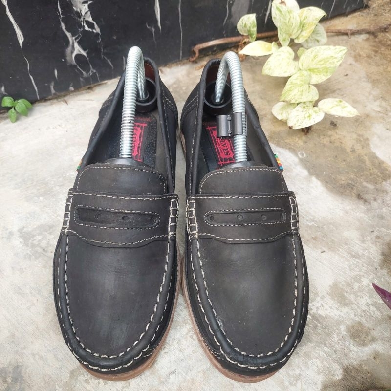 Jual sepatu loafer second merk calves size 40(25cm) | Shopee Indonesia