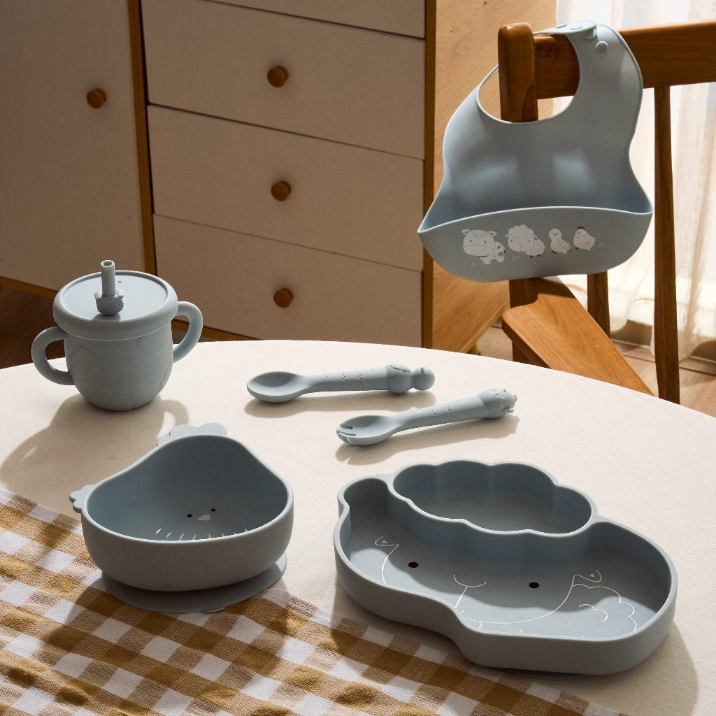 Jual Howel and Co - Farm Bites (Complete Kids Tableware Set) | Shopee ...