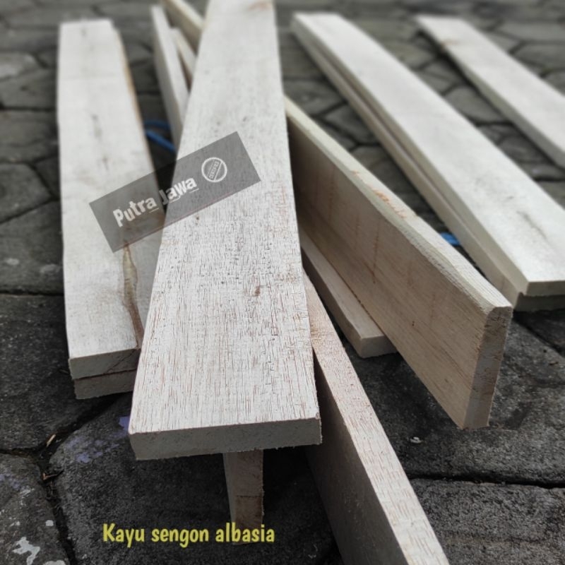 Jual Kayu Sengon Albasia, Kayu Lunak Terbaik kualitas Export, Ukuran ...