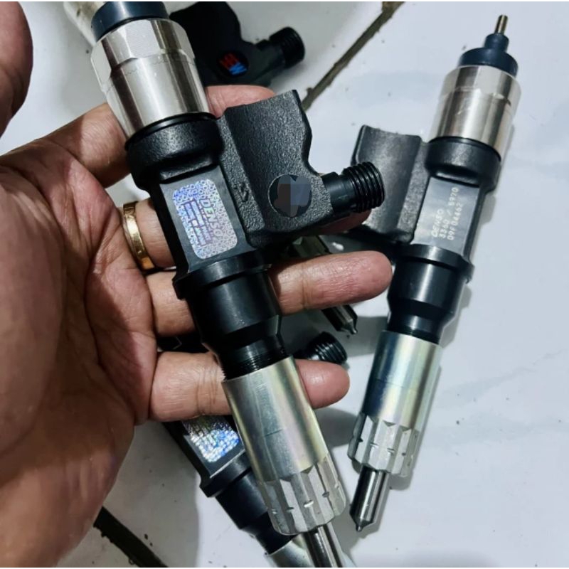 Jual INJECTOR ASSY ISUZU NMR81 ELF EURO 4 4JJ1 NOZZLE INJECTOR ASSY ...