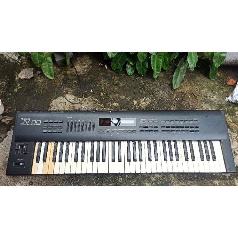 Jual ROLAND JV 80 SYNTHESIZER | Shopee Indonesia