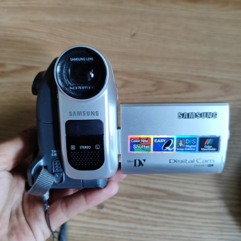 Jual aneka handycam jadul untuk pajangan atau display properti vintage ...