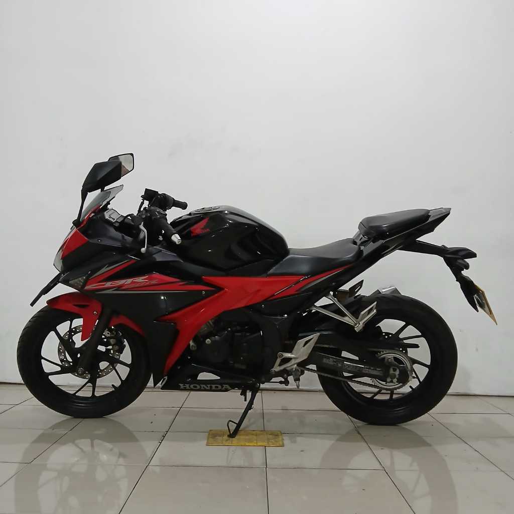 Jual honda cbr 150 led tahun 2018 plat DKI ( MOTOR BEKAS) | Shopee ...