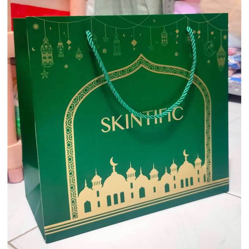 Jual Paper bag skintific size 30x28x13 | Shopee Indonesia