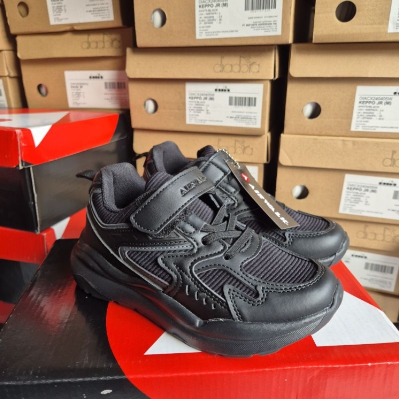 Jual Airwalk Sepatu Sneakers Anak - BlainJR Hitam| Kids Sneakers Shoes ...