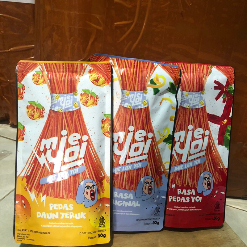 Jual mie yoi / cemilan mie lidi / cemilan enak mie panjang lidi ...