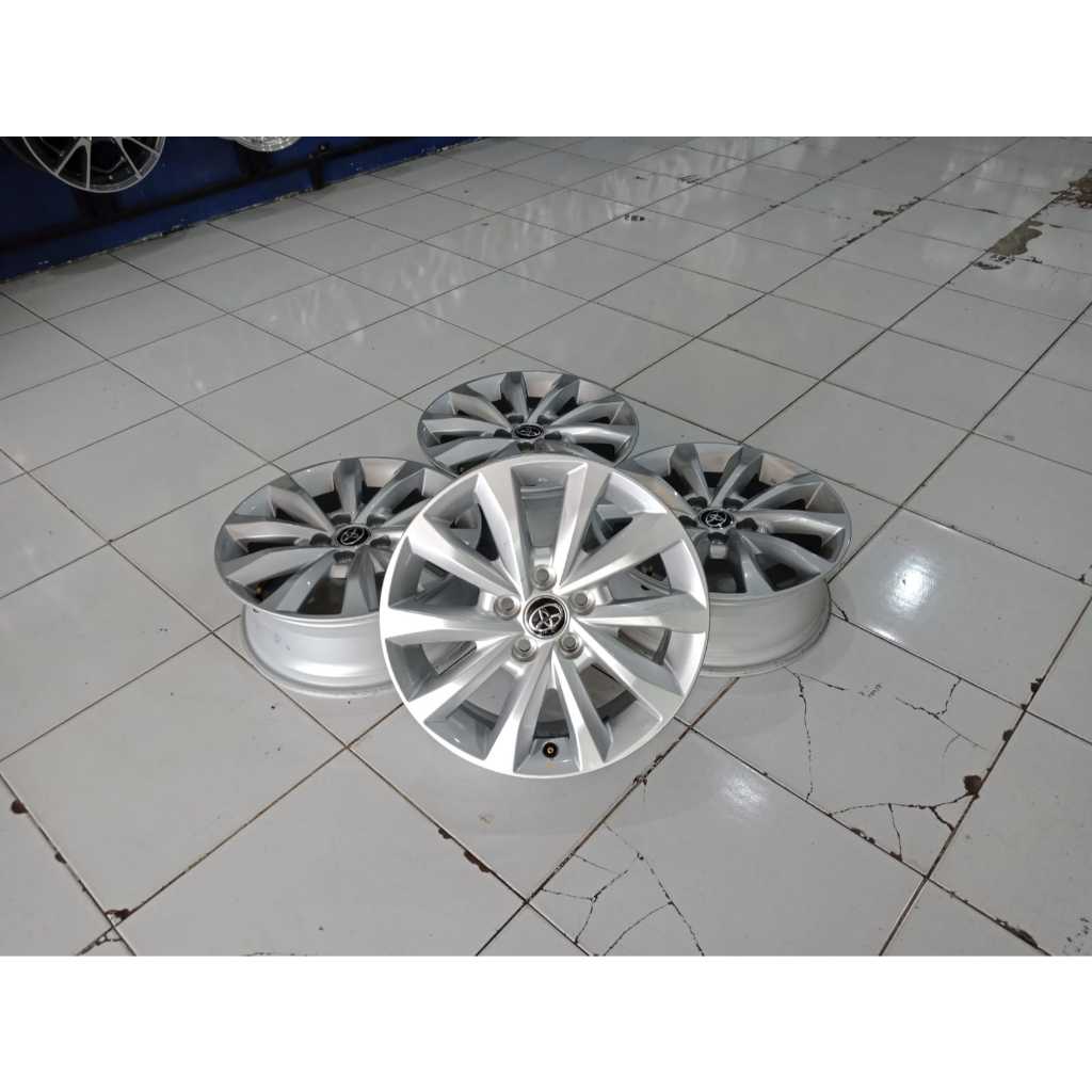 Jual Velg original copotan inova zenix hybrid ring 17 pcd 5x114 pnp ...
