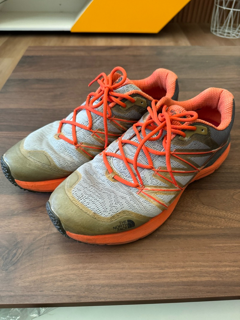 Jual Sepatu TNF | Shopee Indonesia