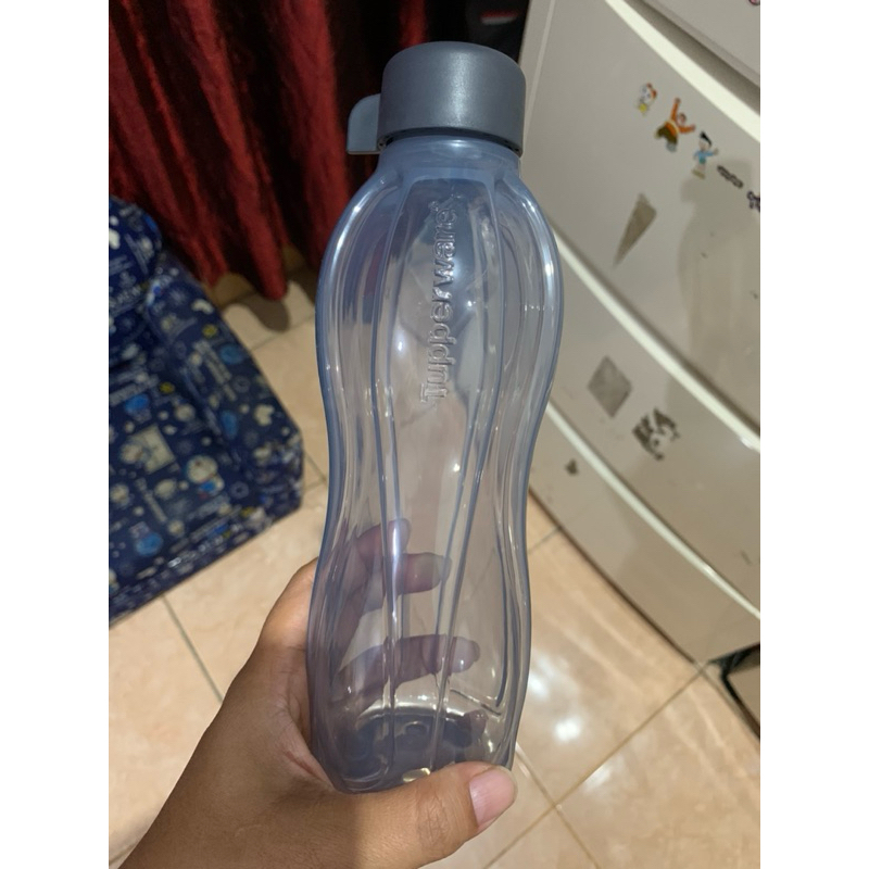 Jual 1 Pcs eco bottle 500 ml tupperware/botol minum tupperware-hitam ...