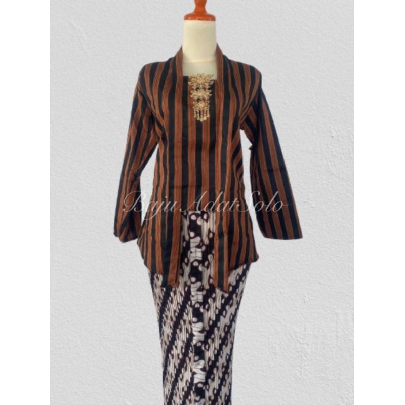 Jual SET KEBAYA LURIK DEWASA//KEBAYA LURIK+ROK PLISKET+BROSS//PAKAIAN TRADISIONAL//TERMURAH ...
