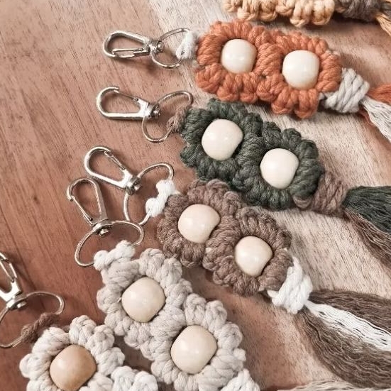 Jual Gantungan Kunci Aesthetic | Gantungan Kunci Lucu | Macrame ...