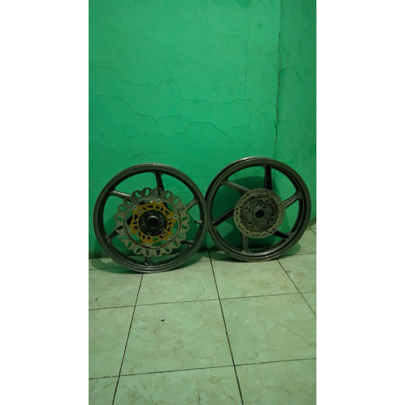 Jual velg cb150r old pnp r15v3/v4 | Shopee Indonesia