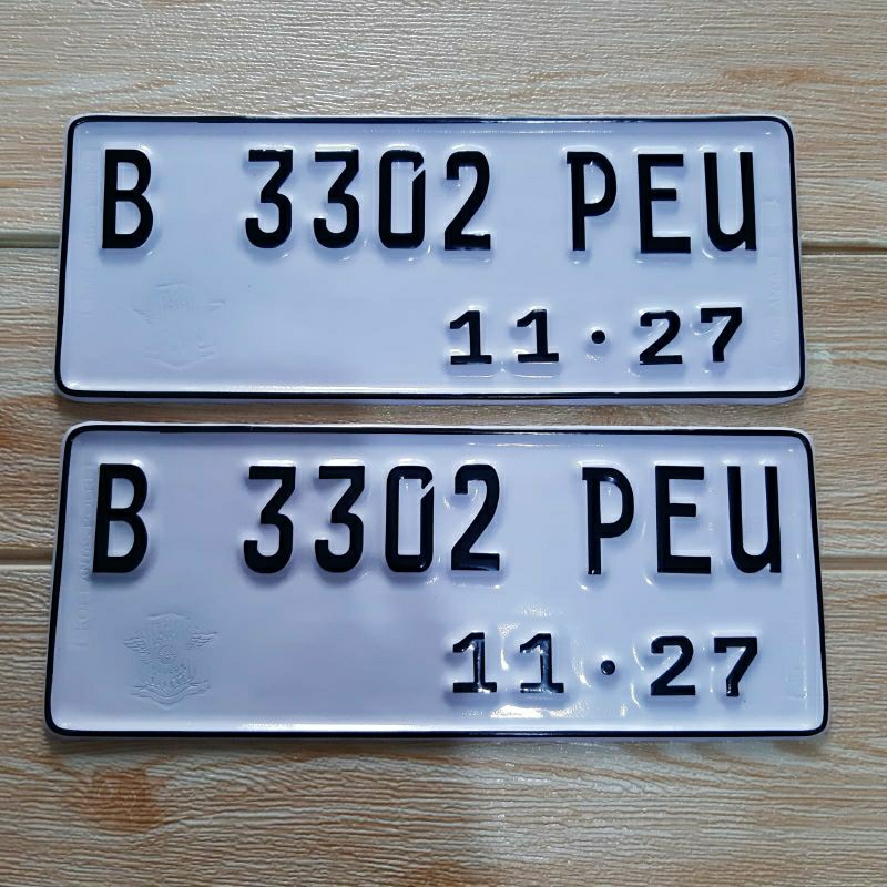 Jual Plat nomor motor standar plat putih font baru berlogo Korlantas ...
