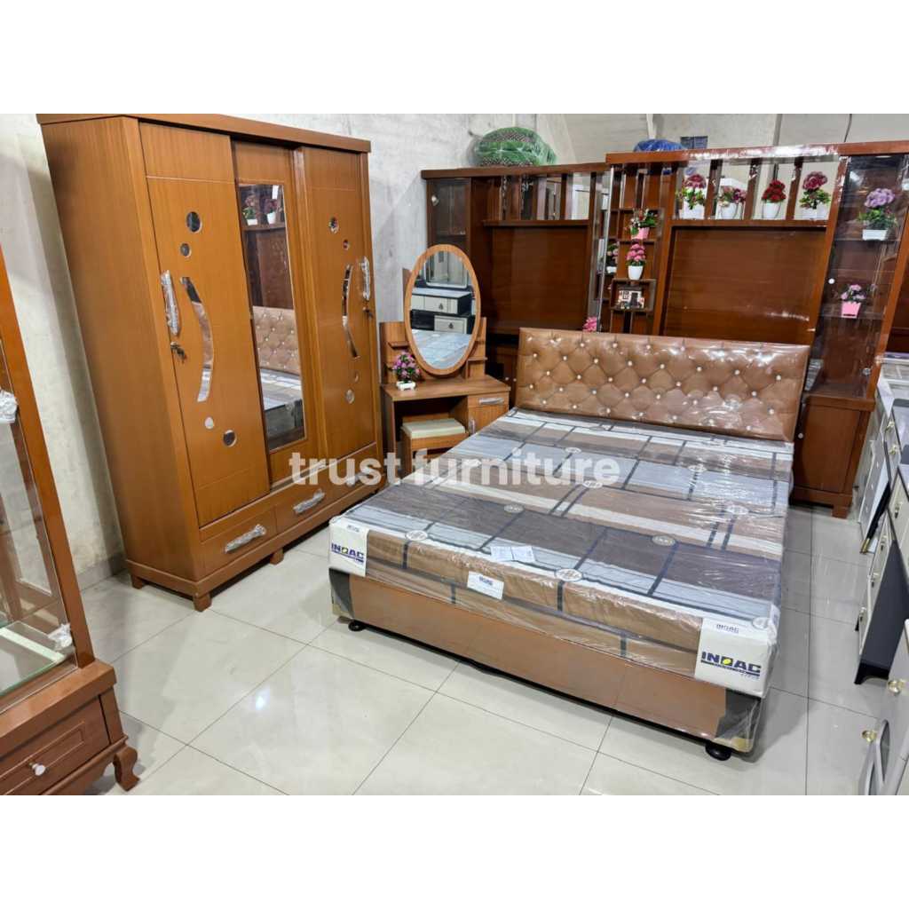 Jual PAKET SESERAHAN KAMAR SET Divan set + meja rias + lemari BEST ...