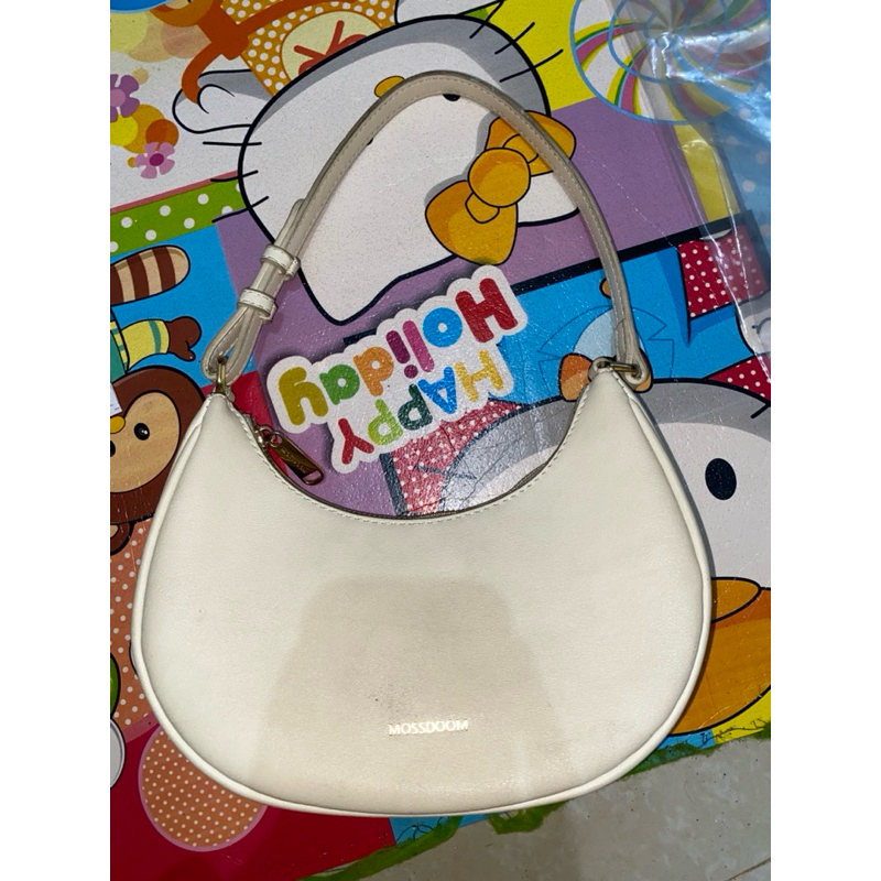 Jual PRELOVED TAS PUTIH MOSSDOM | Shopee Indonesia