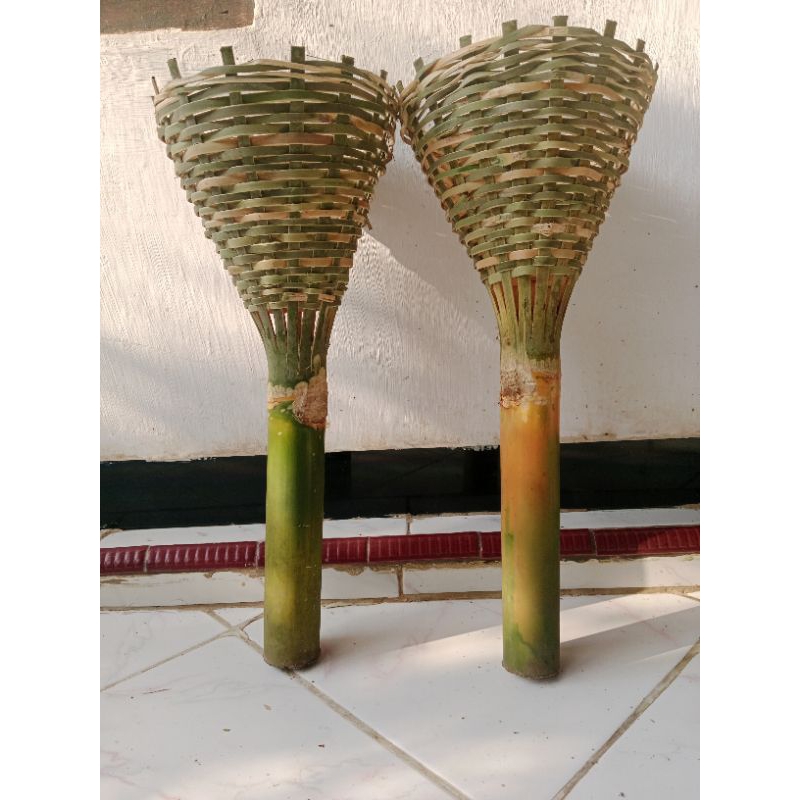Jual alat pemetik buah/brongsong buah/songgo buah dari bahan bambu ...
