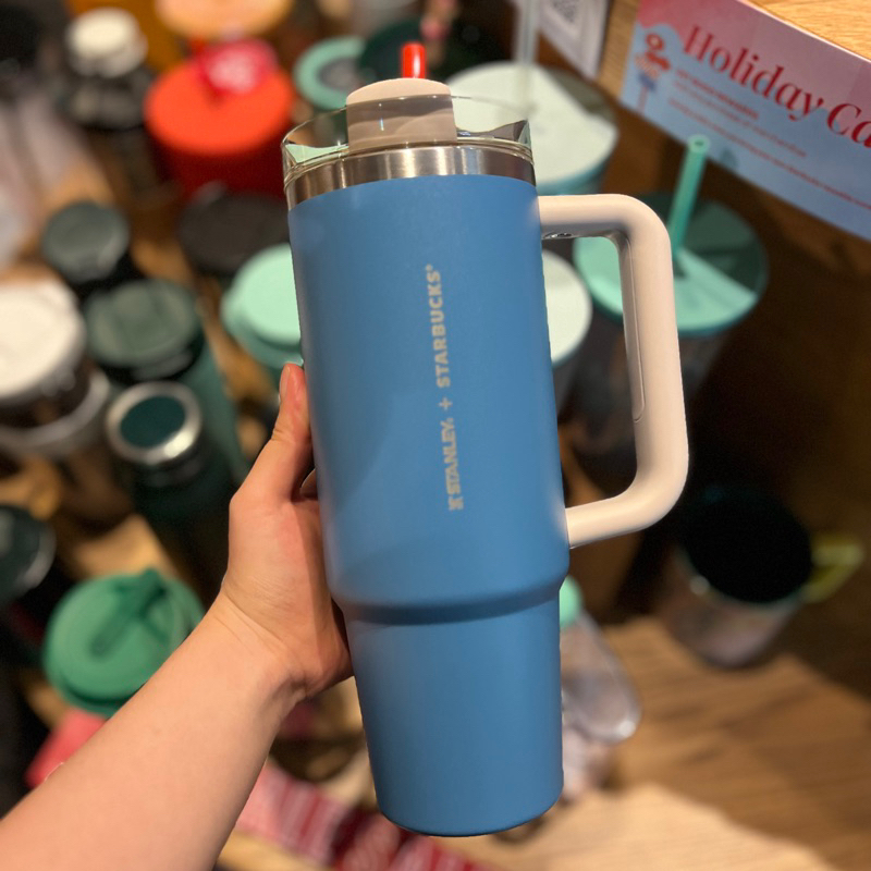 Jual Tumbler Starbucks Stanley Holiday Carnival Biru Botol Starbucks ...