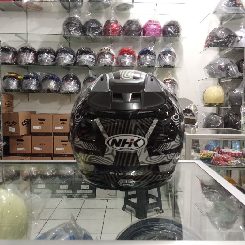 Jual HELM NHK R1 MOTIF PIERRO BLACK SILVER ORIGINAL | Shopee Indonesia