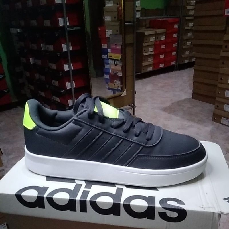 Jual Adidas BREAKNET 2.0 IG5385 | Shopee Indonesia