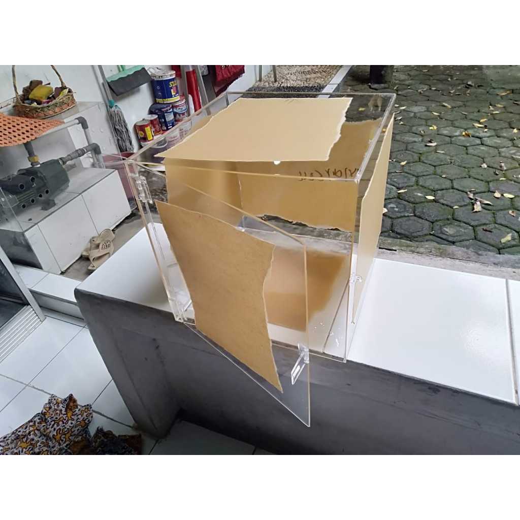 Jual Display Box Akrilik Custom PxLxT 25x25x25cm | Shopee Indonesia