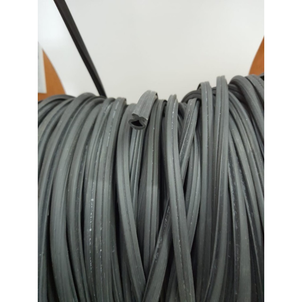 Jual Lis Jendela / Lis Pintu Aluminium / Lis Karet Hitam | Shopee Indonesia Jual Lis Jendela / Lis Pintu Aluminium / Lis Karet Hitam | Shopee Indonesia